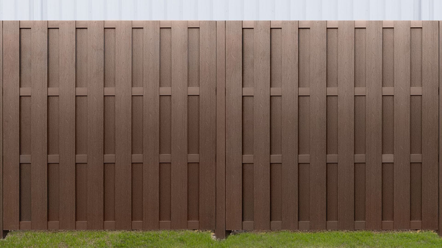 360 Cap Composite Pickets — Frame It All